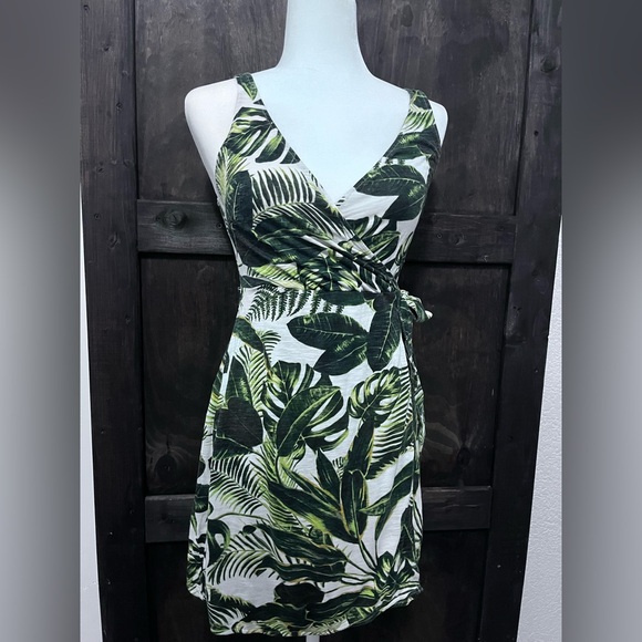 H&M | Dresses | Hm Green And White Halter Sundress Wrap Tie Front ...
